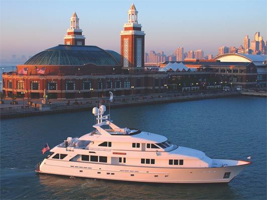 Burger joins boatinternational.com and lists Lady Gayle Marie